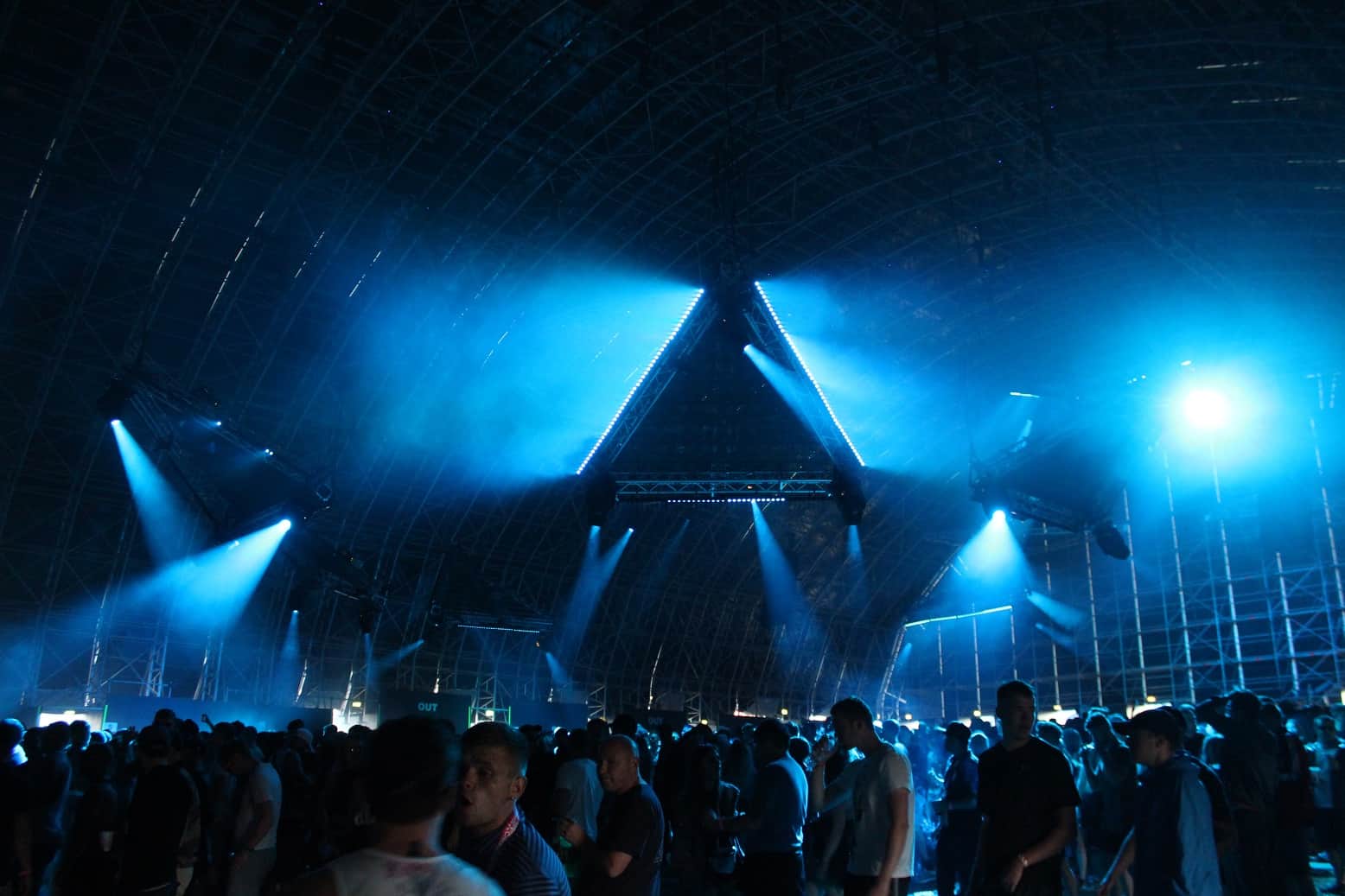 Creamfields 2016 Stealth LED Triangles - Vortex Events Ltd